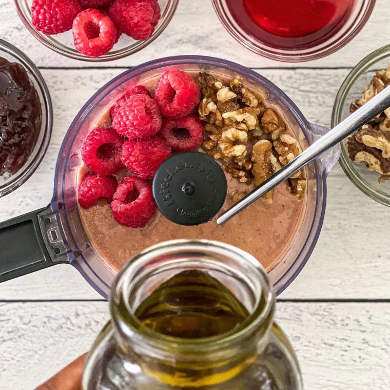 Raspberry Walnut Vinaigrette Dressing | That Salad Lady