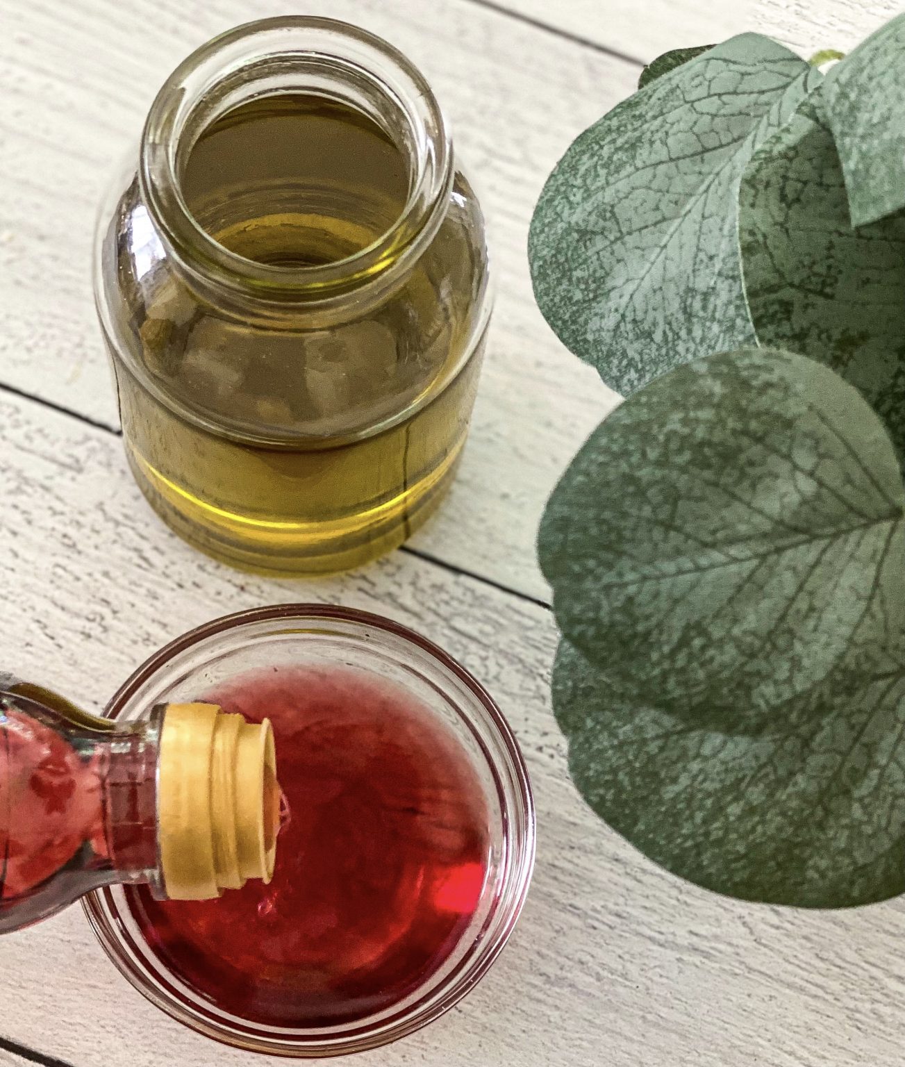 Raspberry Walnut Vinaigrette Dressing | That Salad Lady®