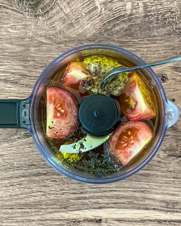Tangy Tomato Vinaigrette Dressing | That Salad Lady